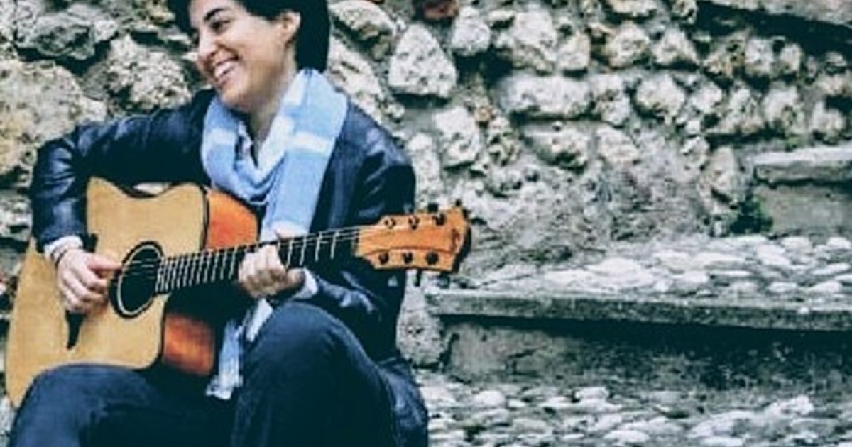 Rachele D'angelo - Chitarrista, pianista, cantante (contralto), corista ...